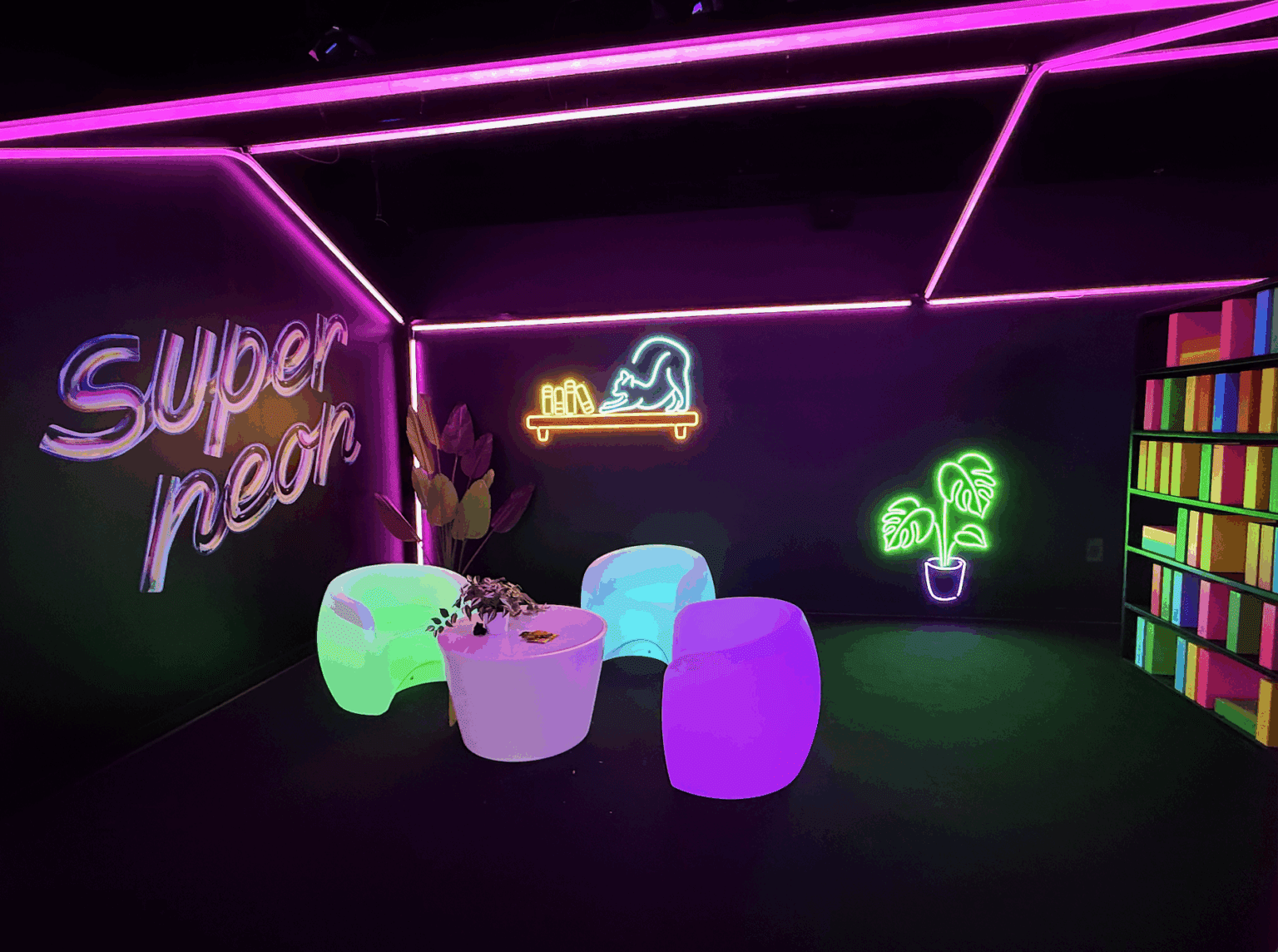 Super Neon at Mall of America: A Walk Through the Glow